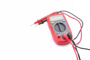 Quelles sont les fonctions d'un multimètre